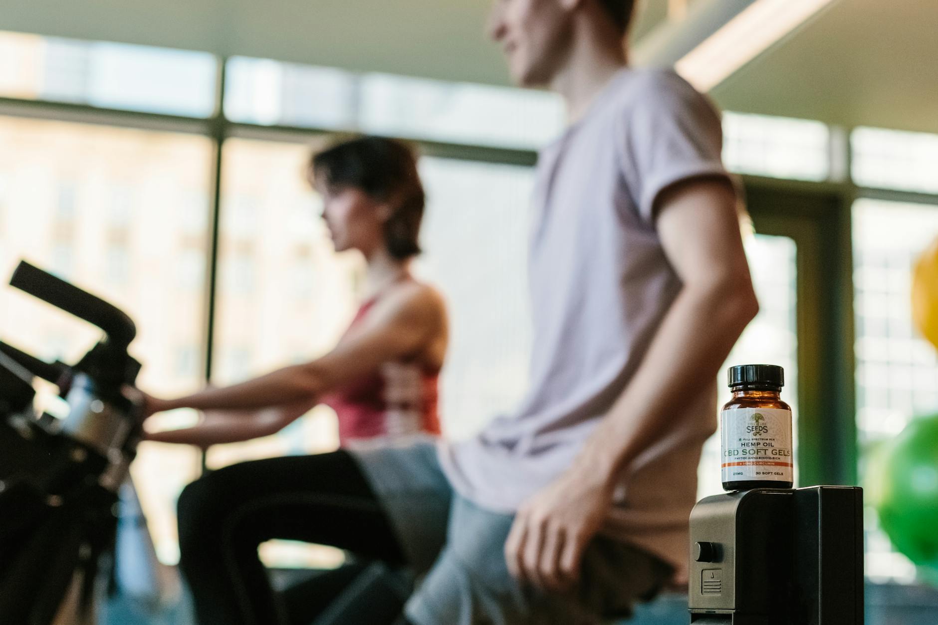 Creatine vs BCAAs: Which Should You Take for Muscle Growth?